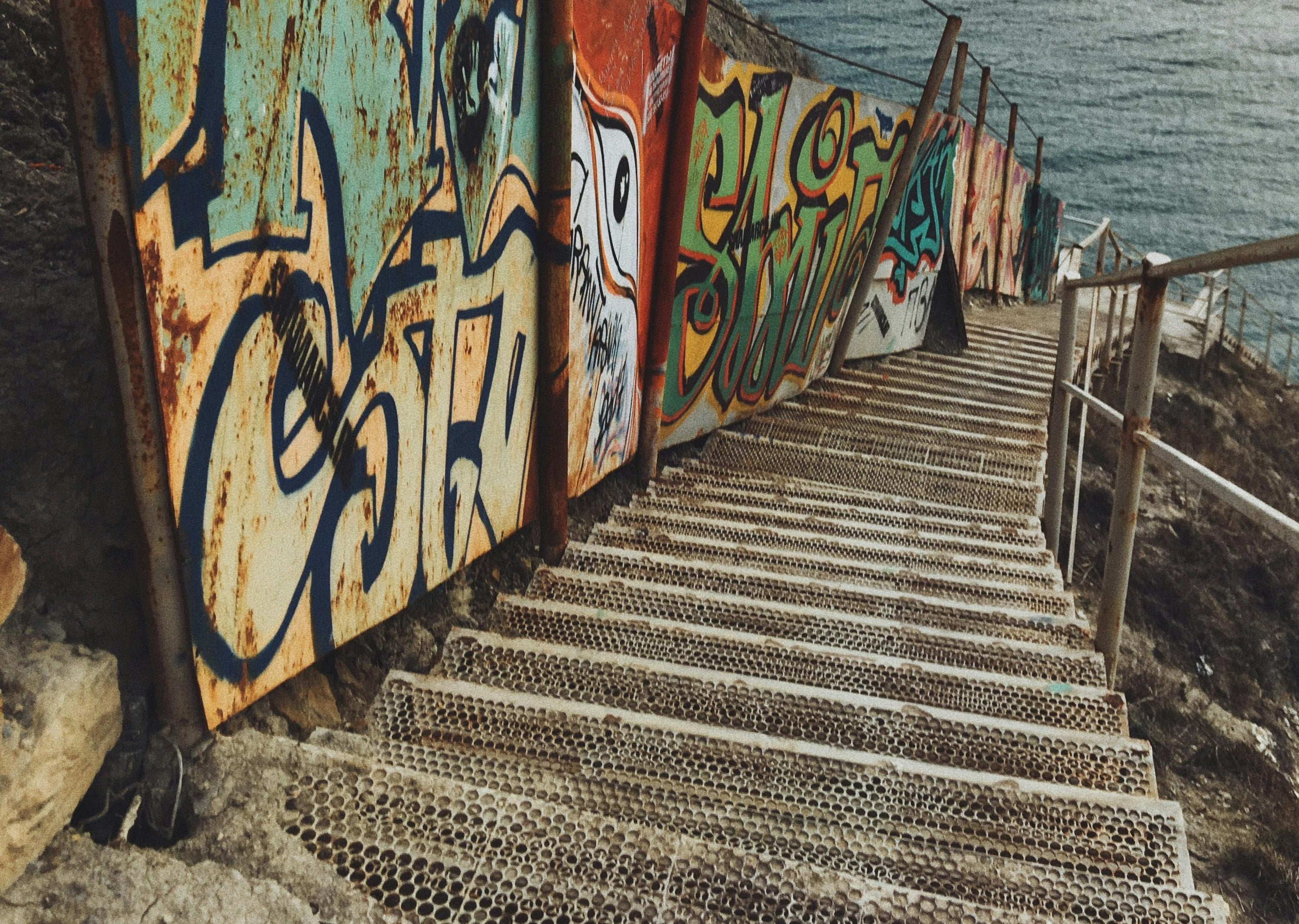 How is The Slope Of a Stairway Calculated (The Simple Way) – SI Handrails