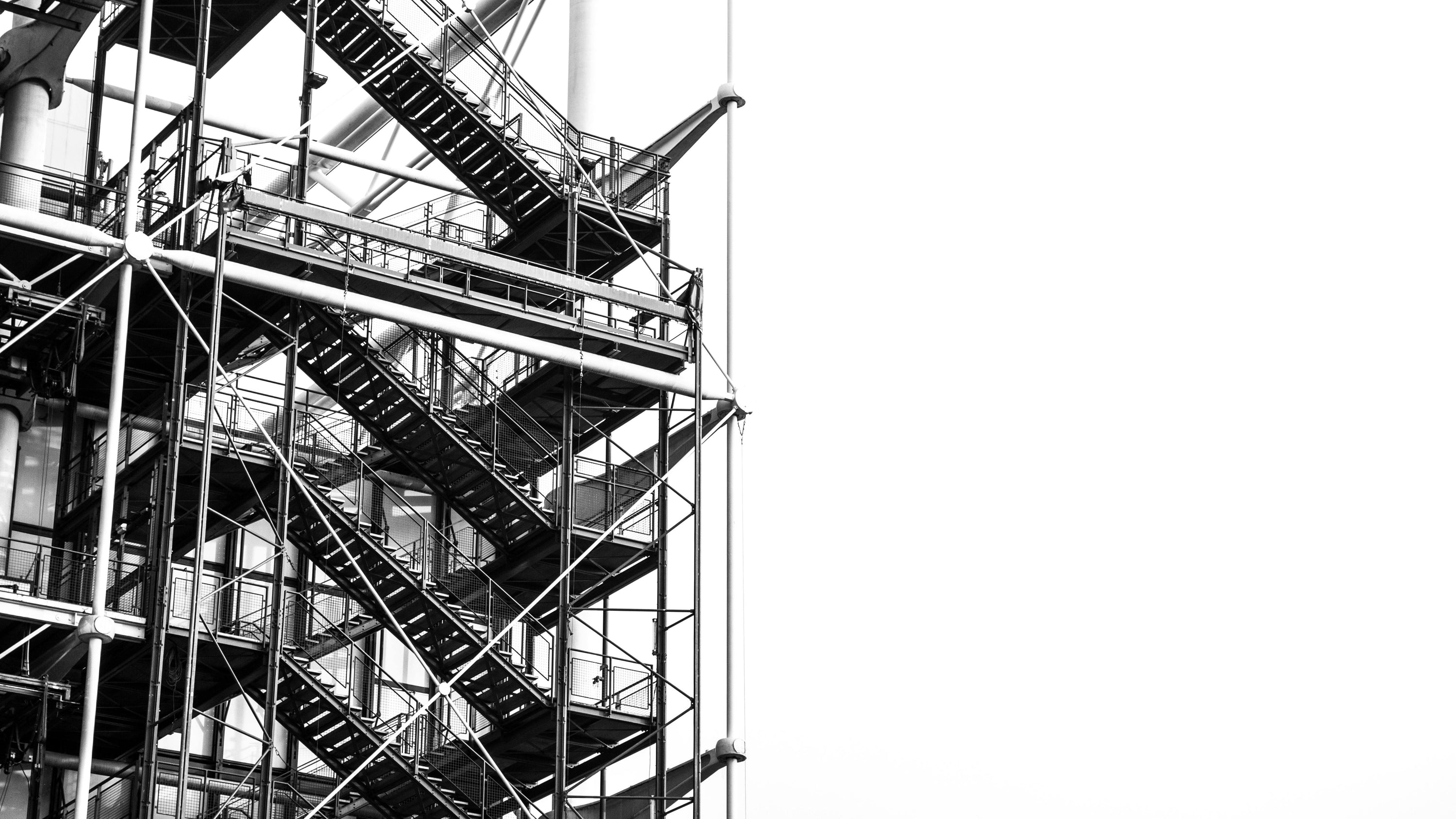 Types of Handrails for Outdoor Steps: A Comprehensive Guide – SI Handrails