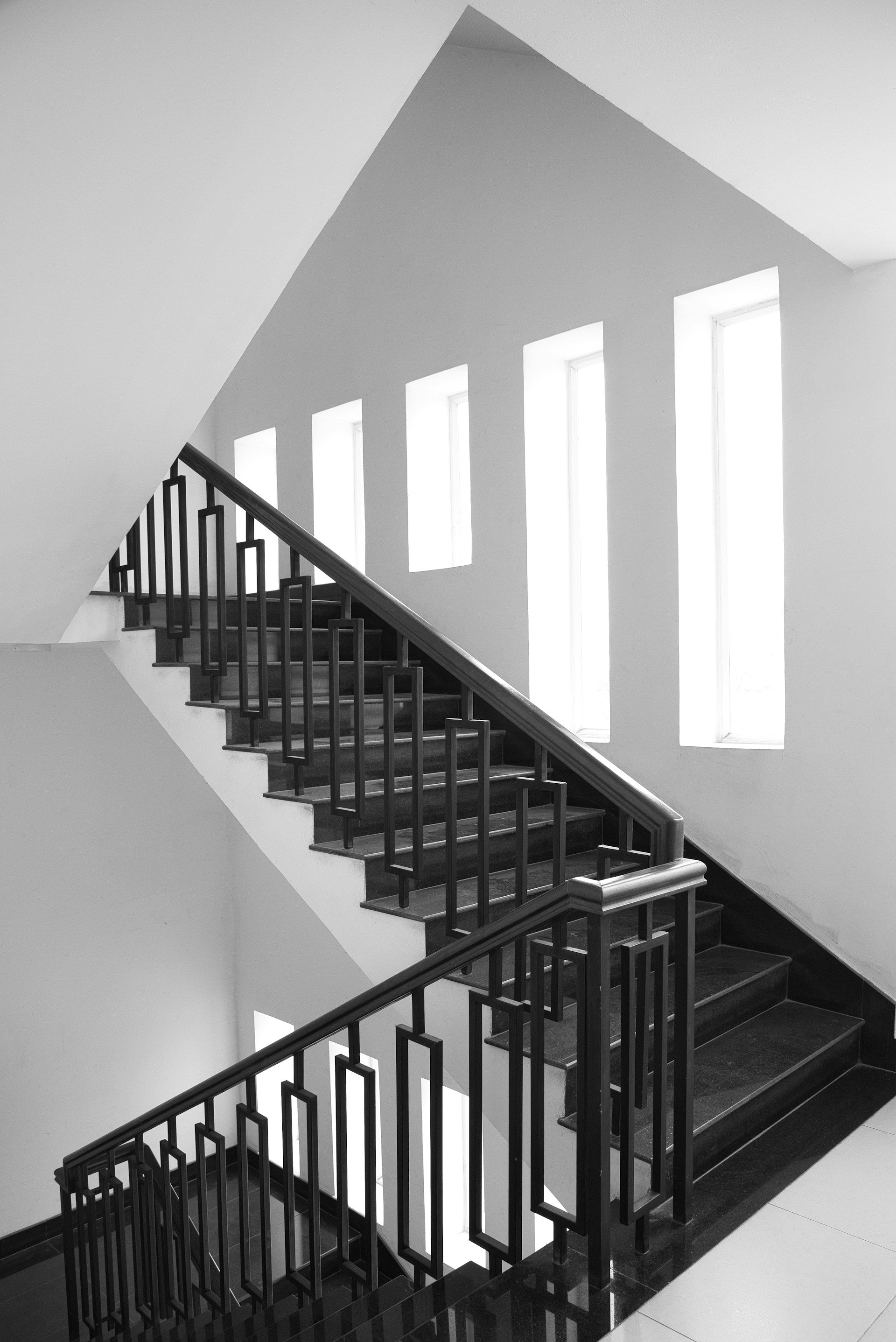 Best Finish for Handrails: Complete Comparison Guide (2026) – SI Handrails