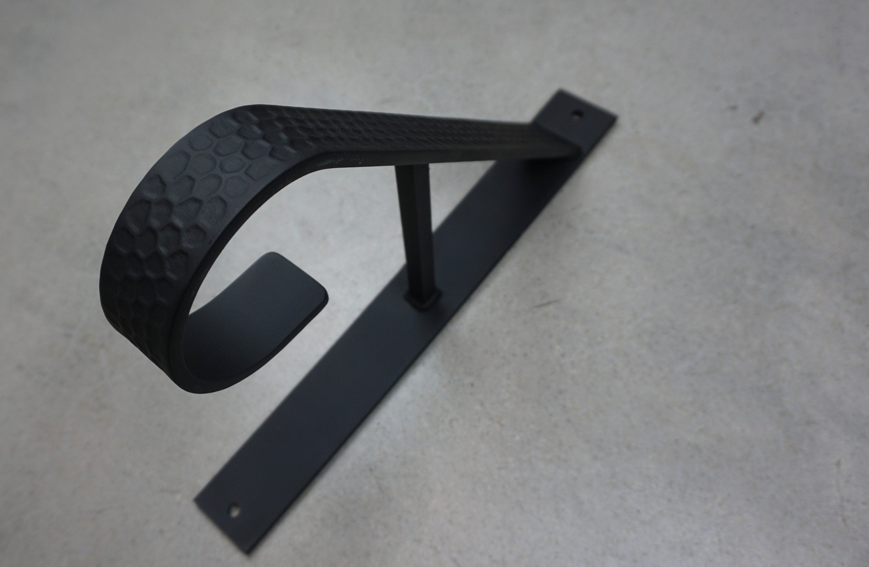 Grab Rail | Iron Flat Bar Handrail | Honeycomb Model – SI Handrails